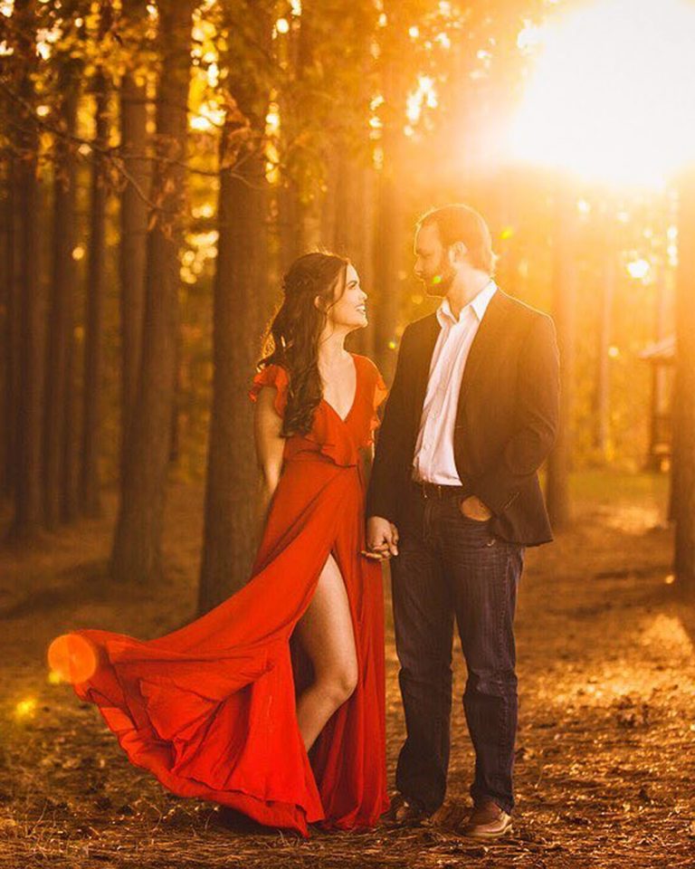 Engagement Announcements: Creative Ideas For The Coolest Couple