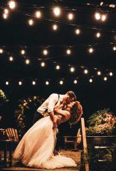 10 All Year Round Wedding Light Ideas For Your Venue Decor