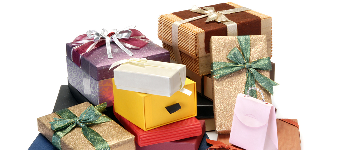 “The Bride Box” Bridal Subscription Box Review - Detailed Unboxing!