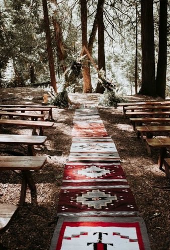 Beautiful Barn Wedding Venues And Creative Decor Ideas