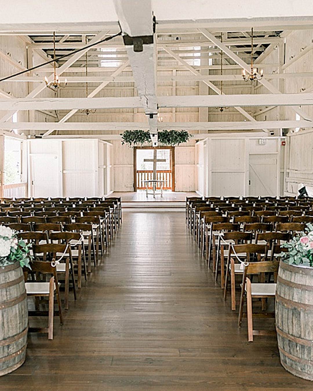 Rustic Wedding Ideas: Top Chic Trends For 2020 / 2021