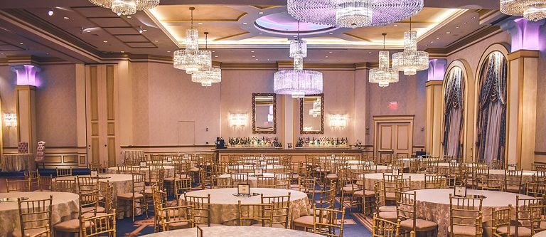 10 Creative And Classy Engagement Party Ideas That WOW