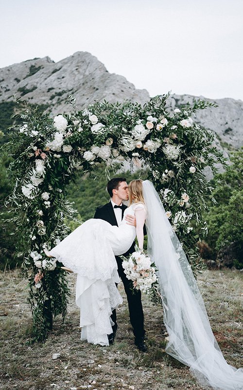 Top Incredible Wedding Altar Decoration Ideas For Your Special Day