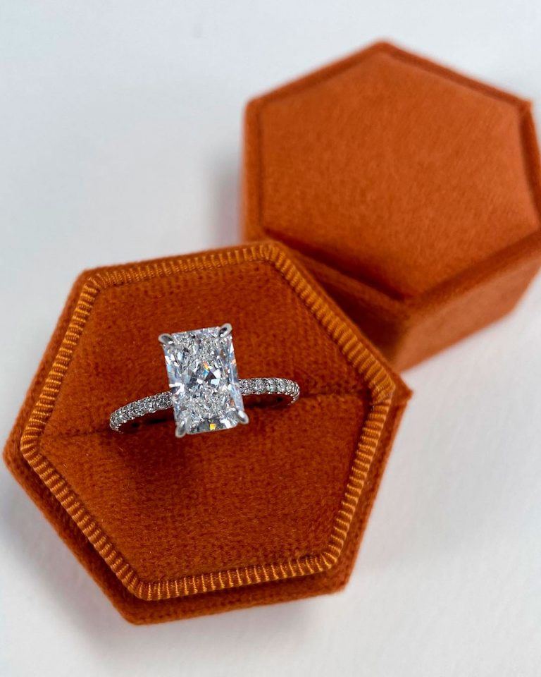 The Average Price Of Wedding Ring: How Much Should You Spend?