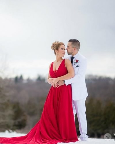 Red And White Wedding Colors: Romantic And Bold Inspirational Ideas