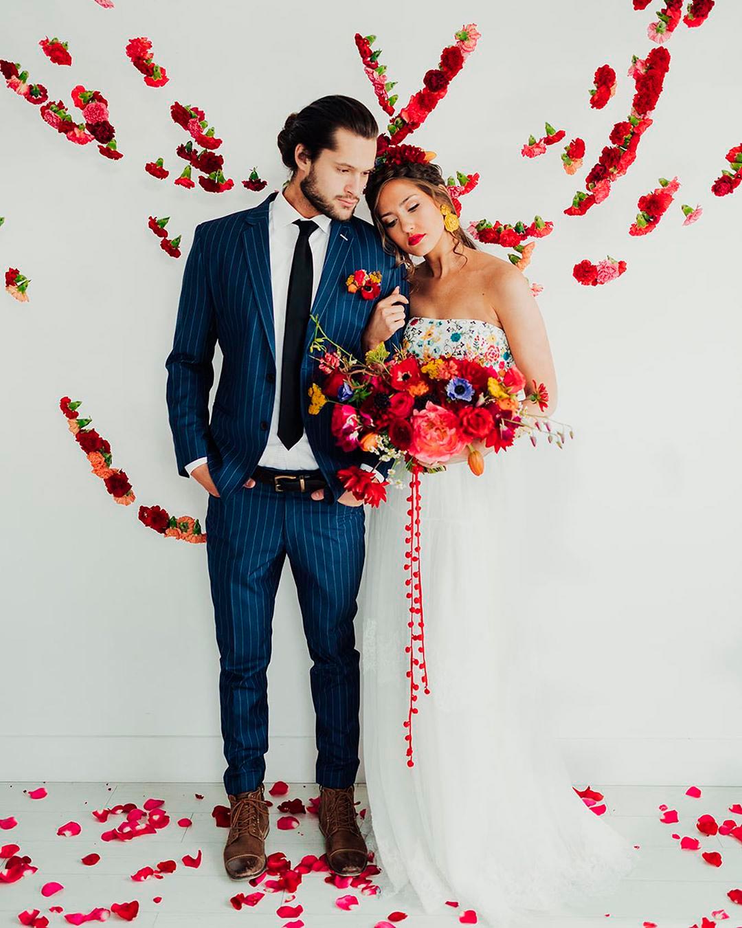 How To Choose Wedding Colors: Secret Tips And Tricks
