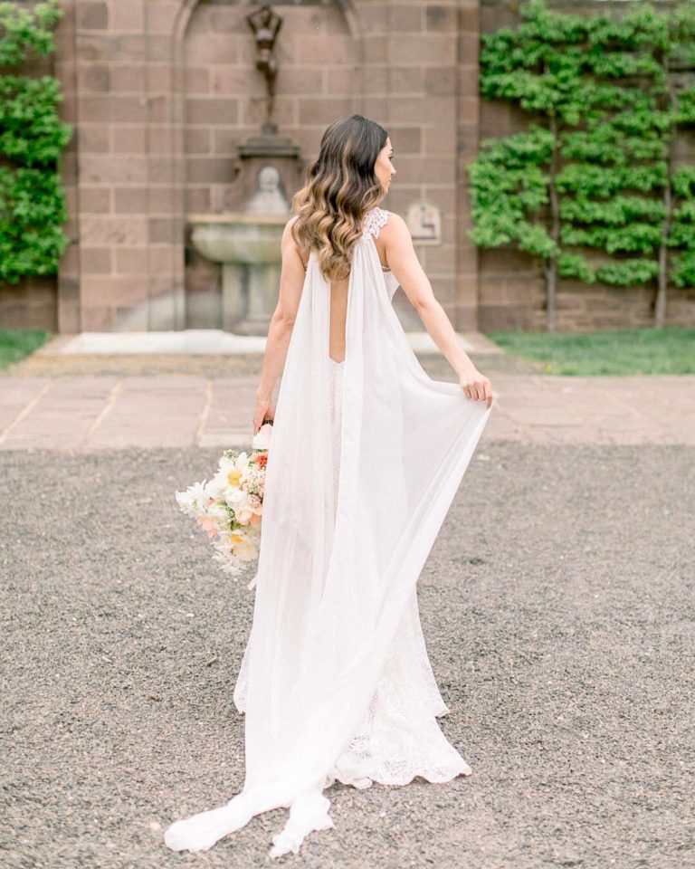 21 Top Greek Wedding Dresses For Glamorous Look