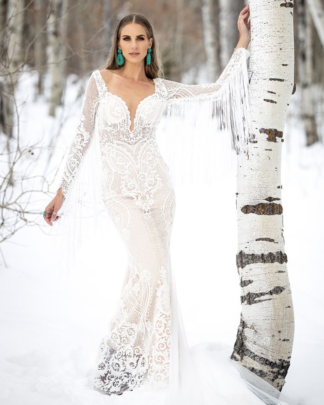 Winter Wedding Dresses & Outfits. 24 Chic Ideas You Should See