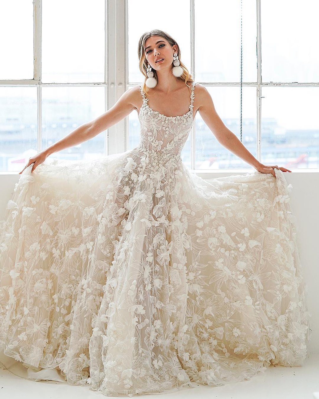 Hana Sexy Boho Beach Wedding Dress 2022 Spaghetti Straps 3d Flower