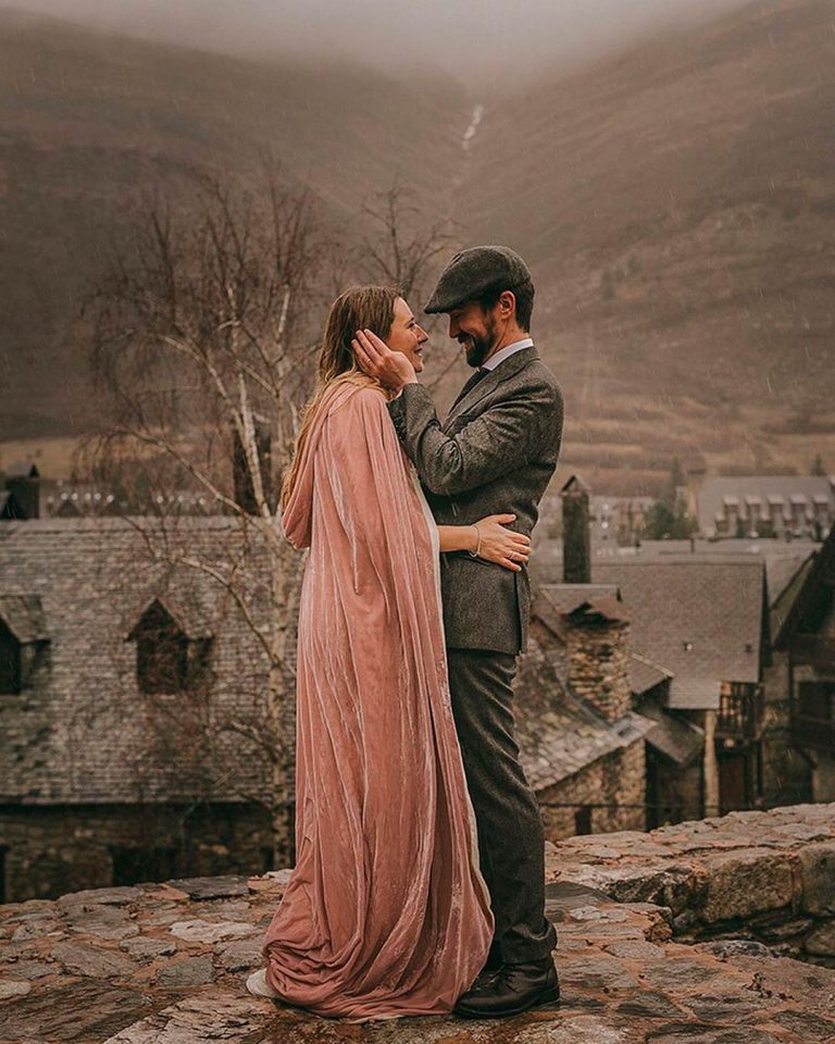 Vow Renewal Ceremony Script: Free Ideas To Steal