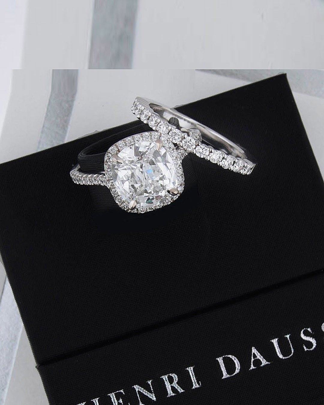 28 Engagement Ring Shapes and Cuts: Trendy Ideas For 2021