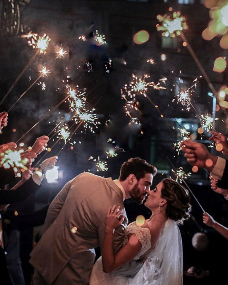 Incredible Night Wedding Photos Inspiration | Wedding Forward