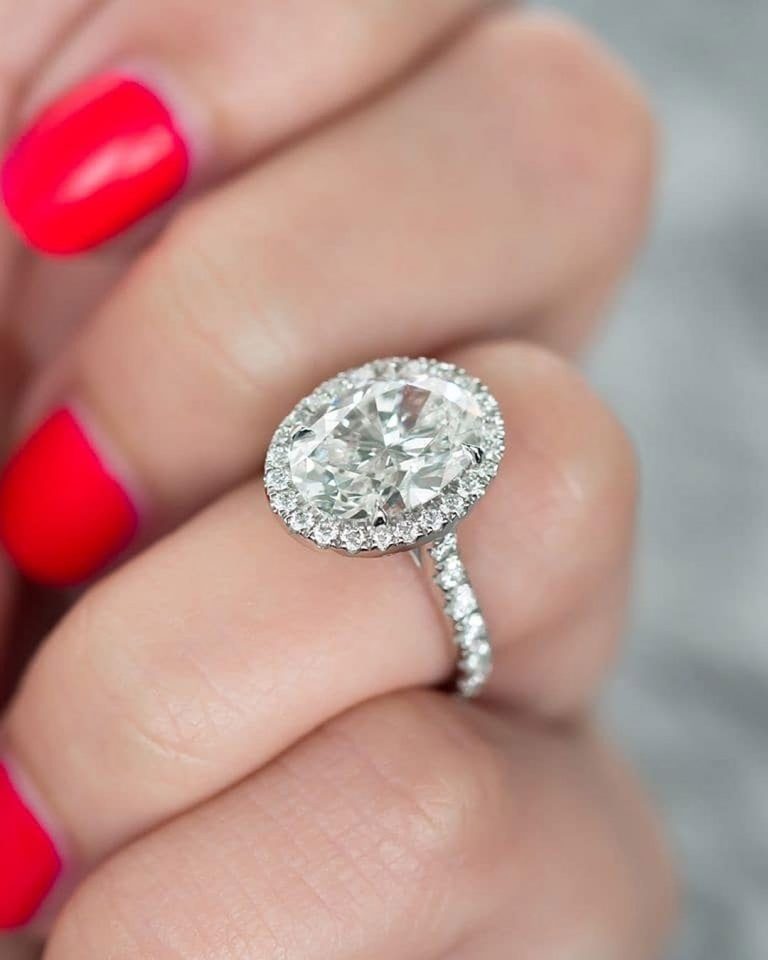 Oval Engagement Rings: 39 Amazing Ring Ideas To Get More Sparkle