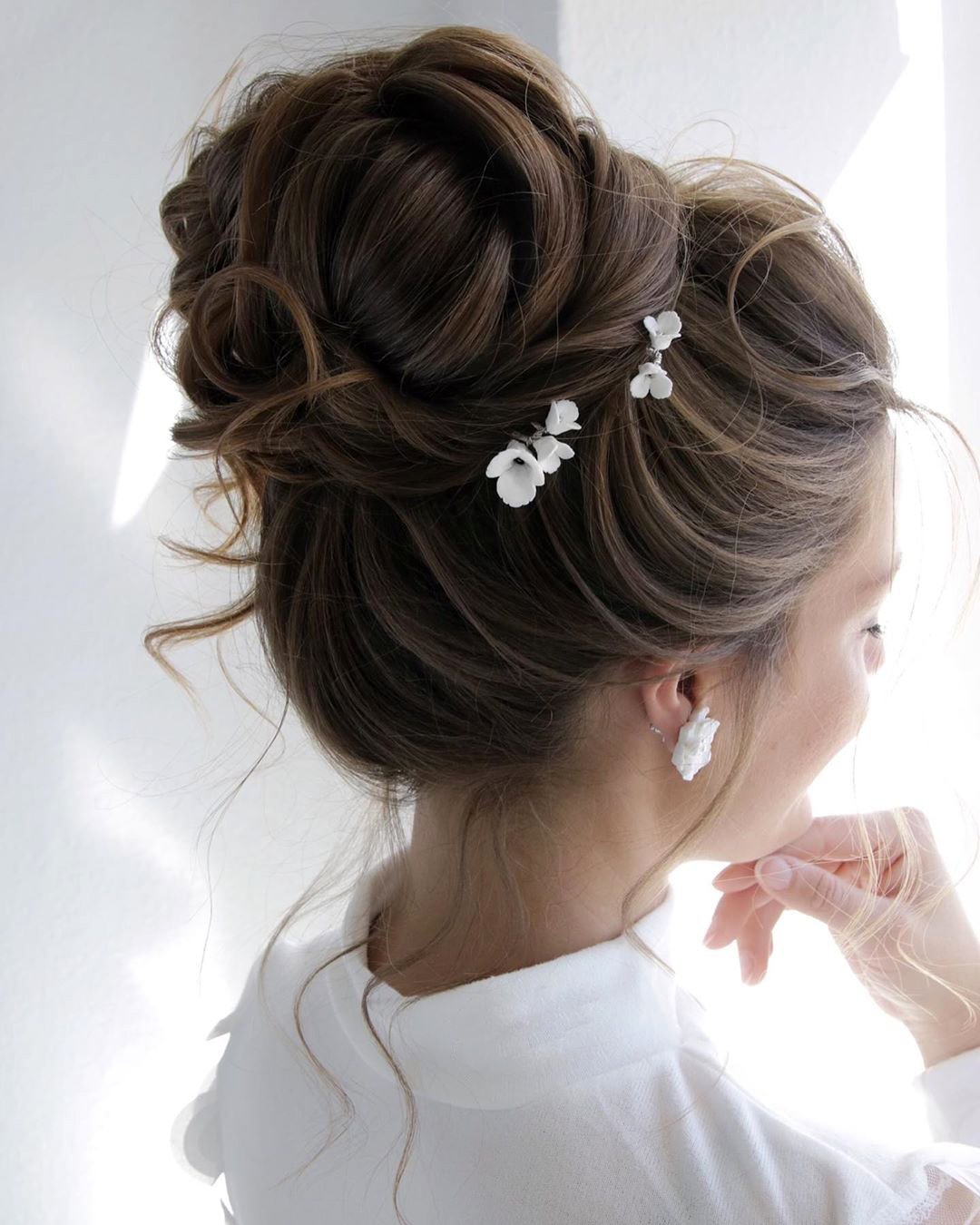 36 Pretty Swept-Back Wedding Hairstyles | Wedding Forward