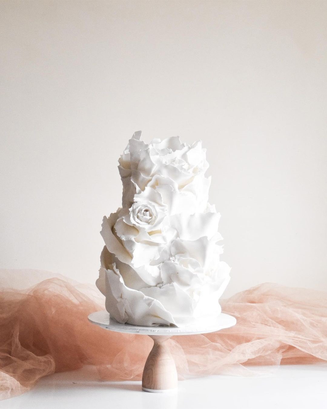 45 Beautiful And Tasty Wedding Cake Trends 2021