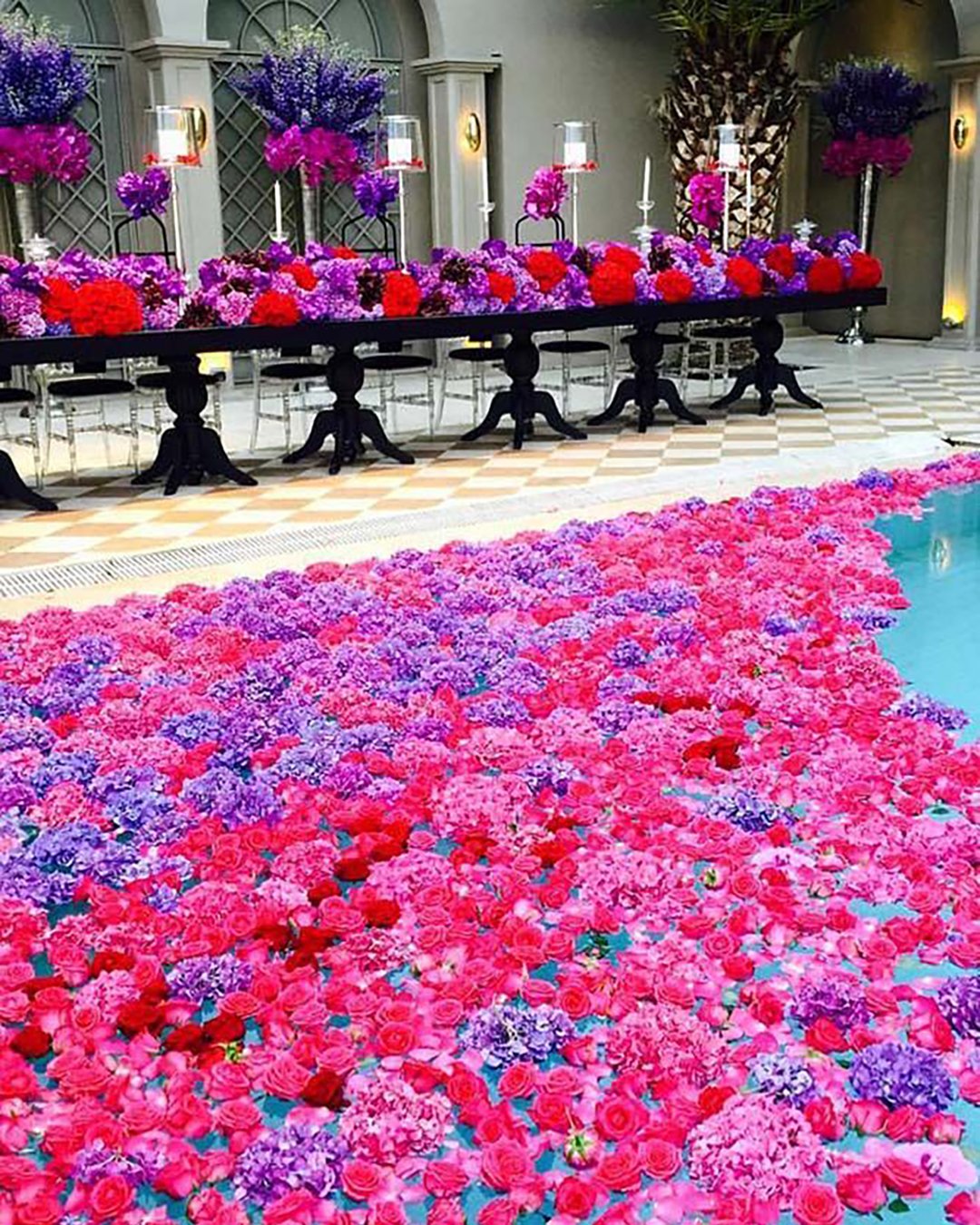 21 Wedding Pool Party Decoration Ideas For Your Backyard Wedding