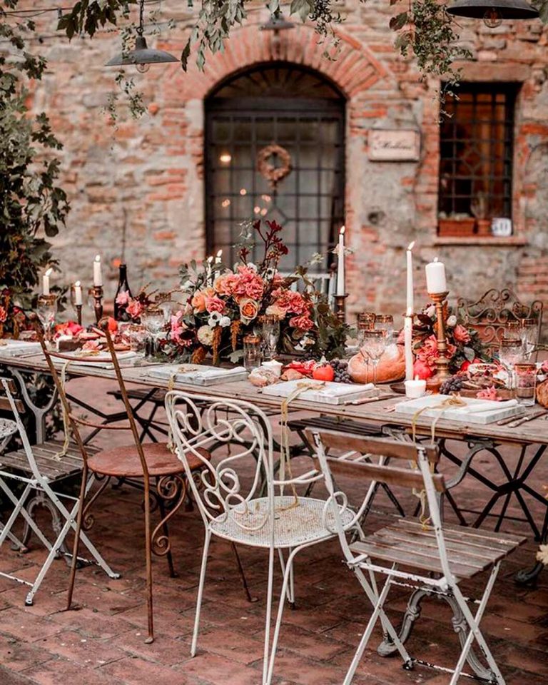 Who To Invite To An Engagement Party Expert Tips You Need To Know