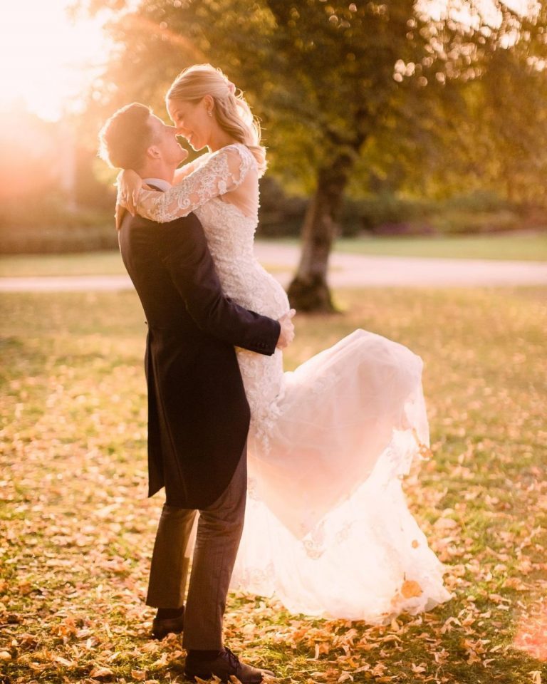 30 So Cute Wedding Photos That Will Melt Your Heart | Wedding Forward