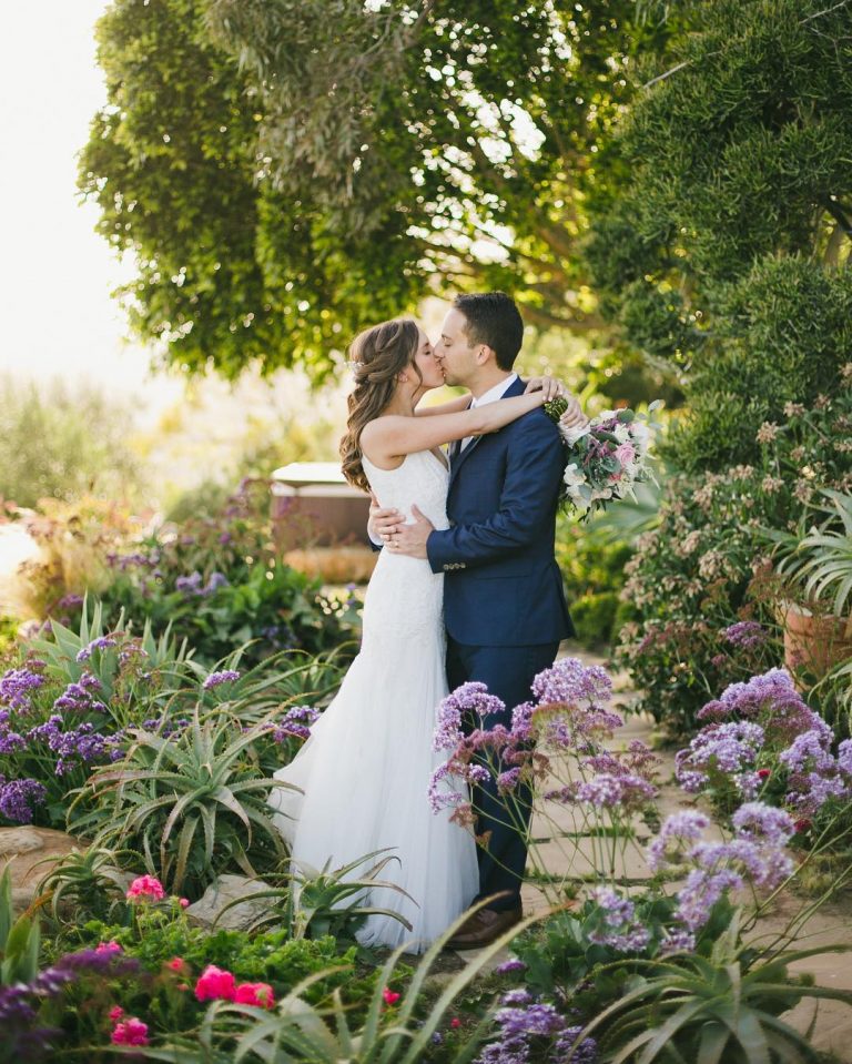 30 So Cute Wedding Photos That Will Melt Your Heart | Wedding Forward