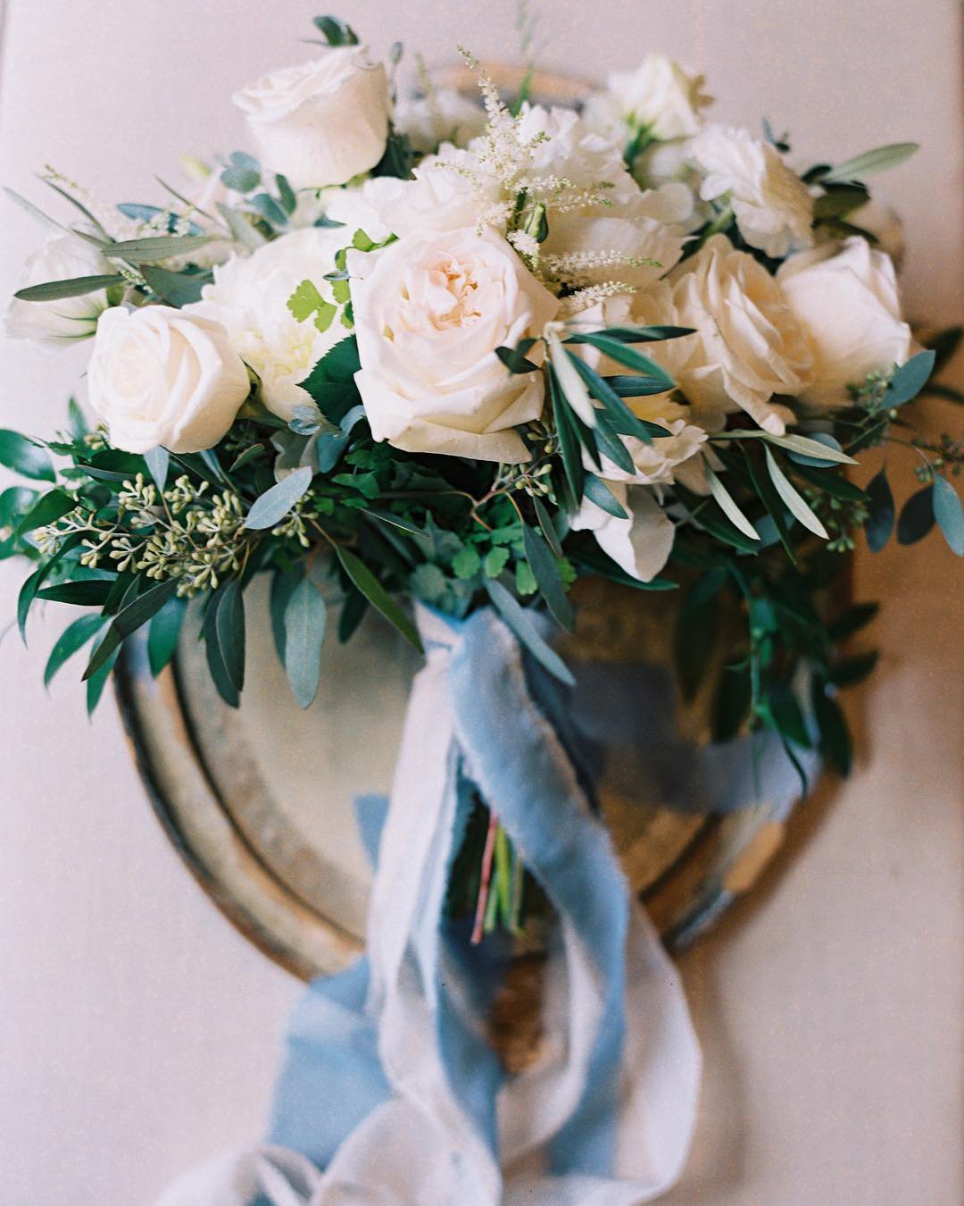 42 Prettiest Small Wedding Bouquets to Have and to Hold