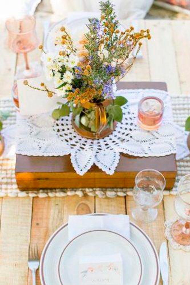 Lace Wedding Decor Ideas: Check Out Stylish Ideas For Your Wedding