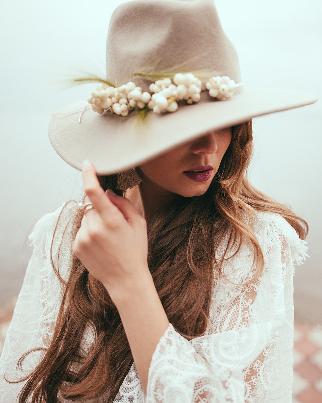 Wedding Hats: Modern & Vintage Bridal Looks [2023 Guide]