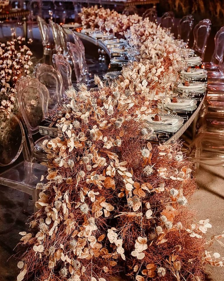 Rust Wedding Décor Ideas [2022 Guide & FAQs] | Wedding Forward