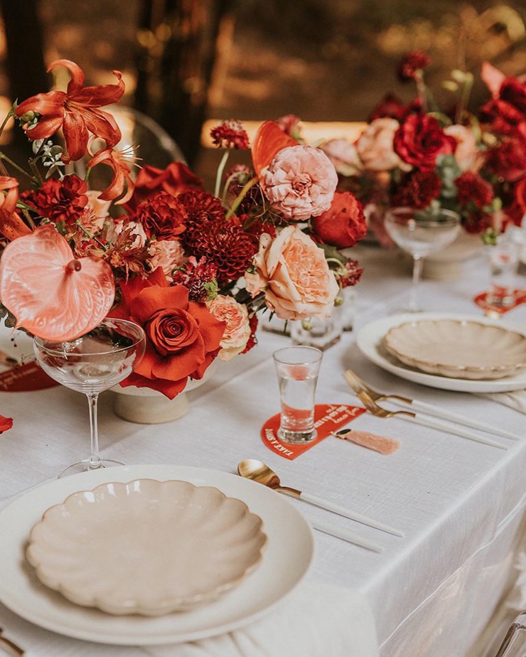 Rust Wedding Décor Ideas [2022 Guide & FAQs] | Wedding Forward