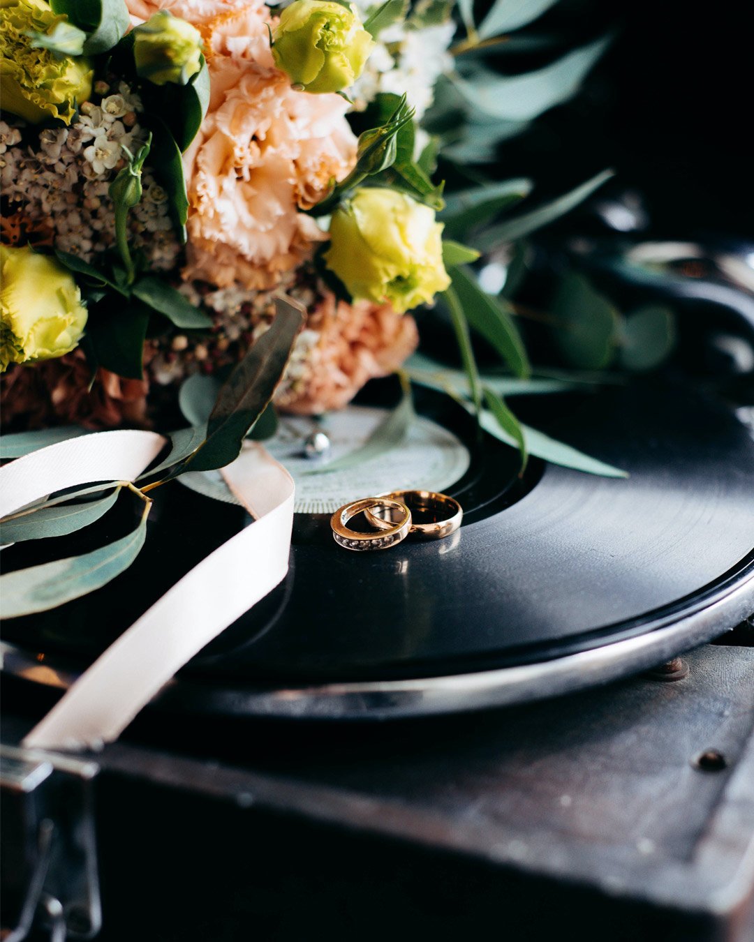 Wedding Dj: Top Dj's + Plus Tips On Choosing The Best Wedding Dj: Top Dj's + Plus Tips On Choosing The Best