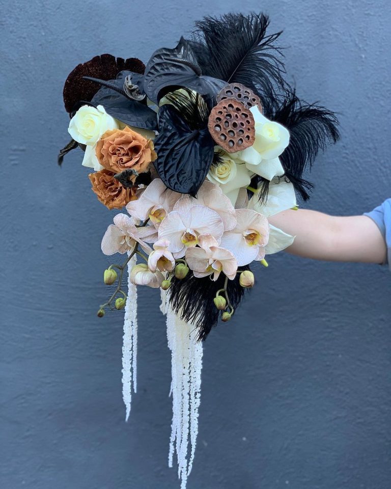 Black Wedding Bouquets: 18 Moody Ideas + FAQs