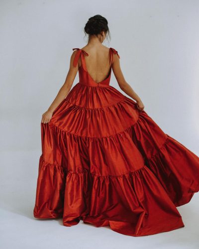 Rust Dresses For Wedding 2023 : 12 Top Outfits + FAQs