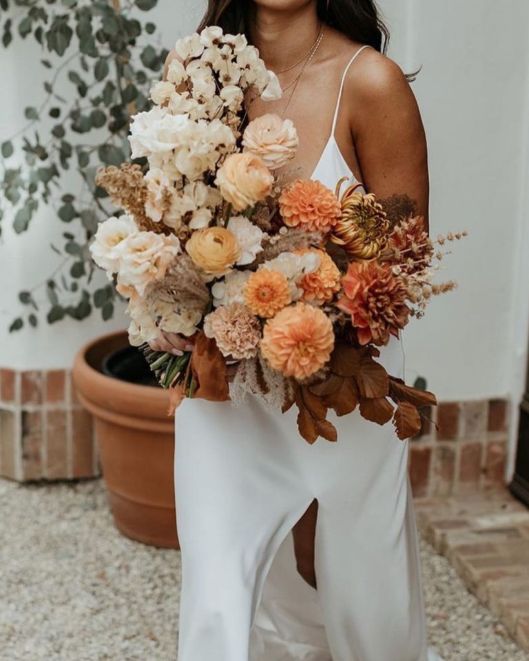 Rust Wedding Flowers: 18 Bouquets What Will Inspire You