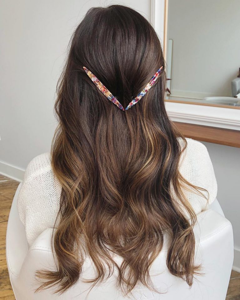 Bridal Barrette Ideas And Tips For Wedding [2022/23 Guide]