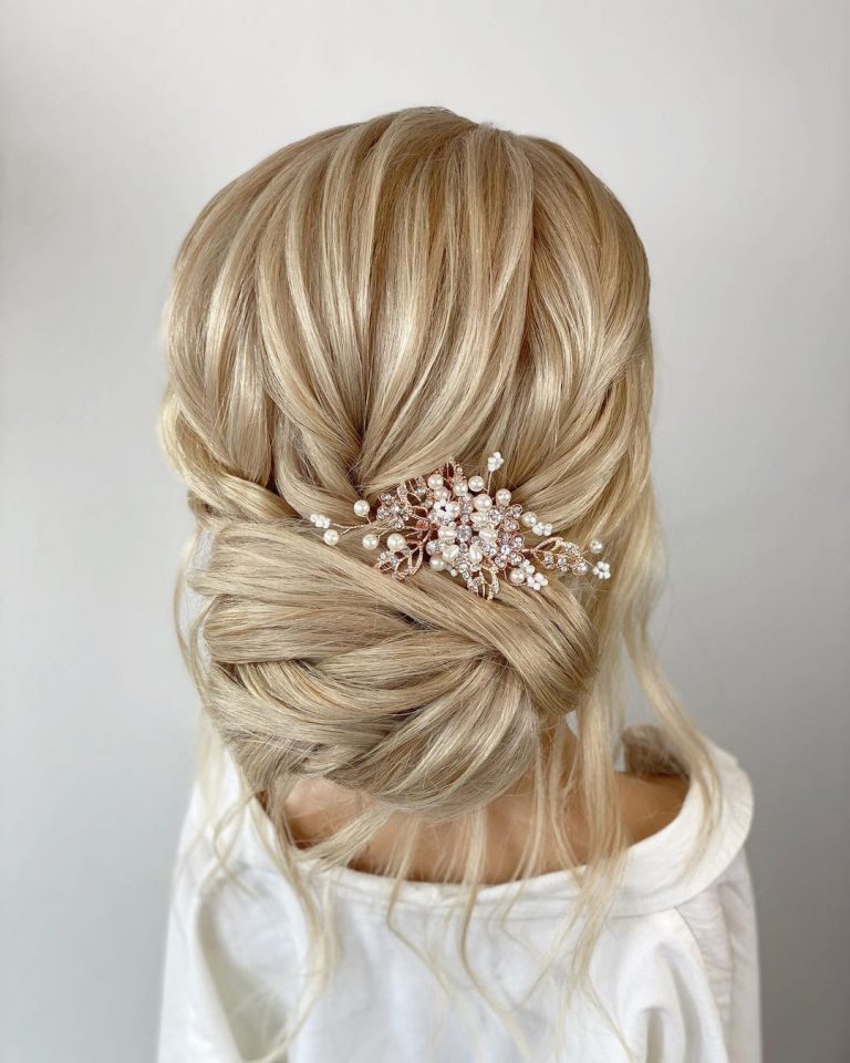 Bridal Barrette Ideas And Tips For Wedding [2022/23 Guide]
