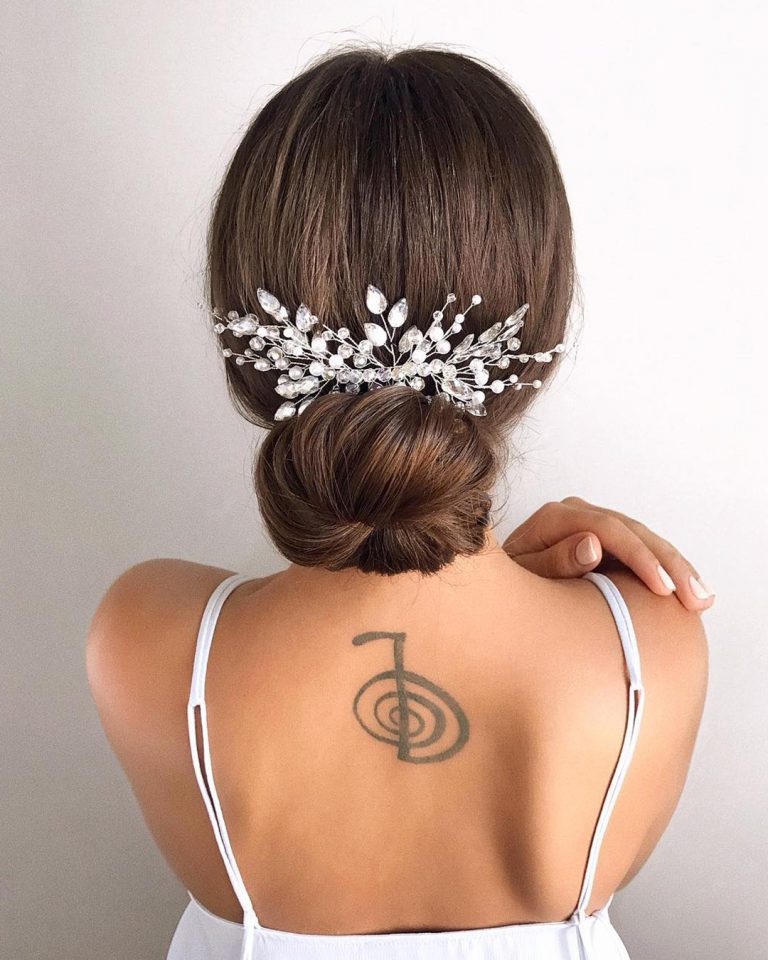 Bridal Barrette Ideas And Tips For Wedding [2022/23 Guide]