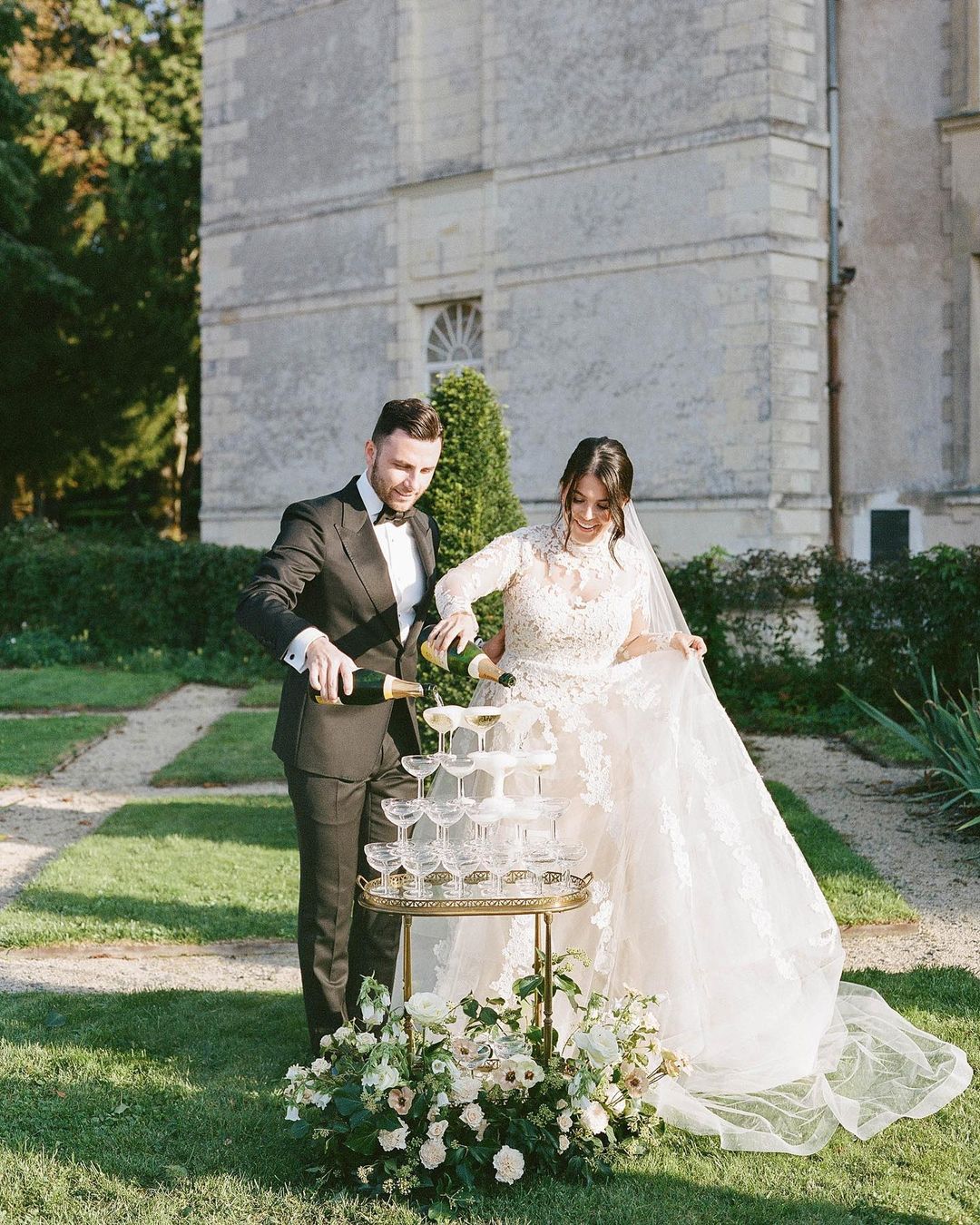 How To Write A Wedding Toast: Full List Of Tips And Samples