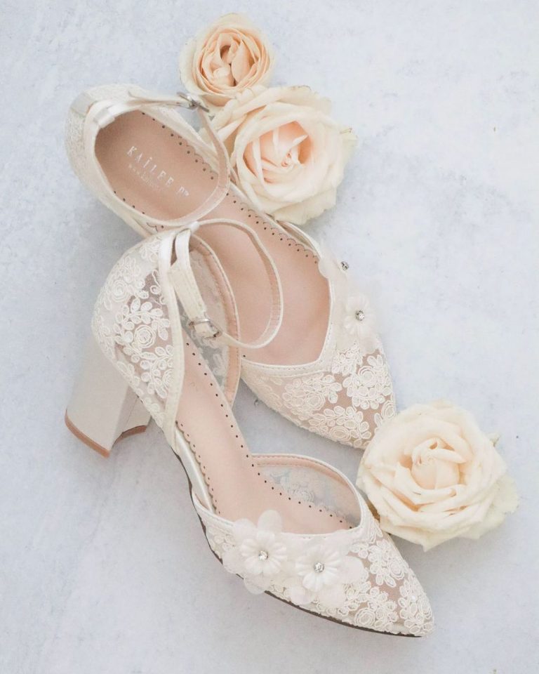 Lace Wedding Shoes: 30 Ideas To Complete That Ultra-Feminine Look