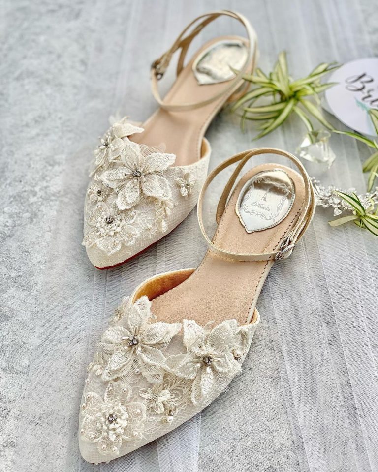 Wedding Vintage Shoes Ideas For Fashion-Forward Brides