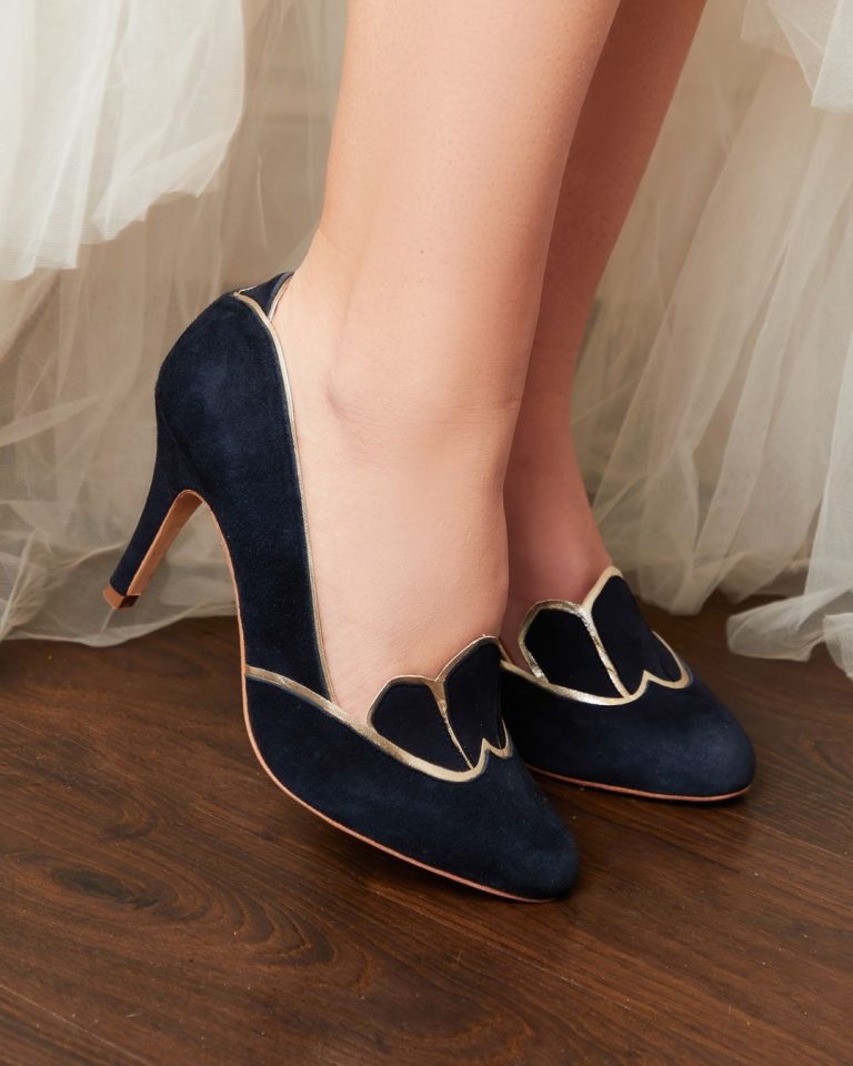 Blue Wedding Shoes: 21 Mind-Blowing Ideas + FAQs