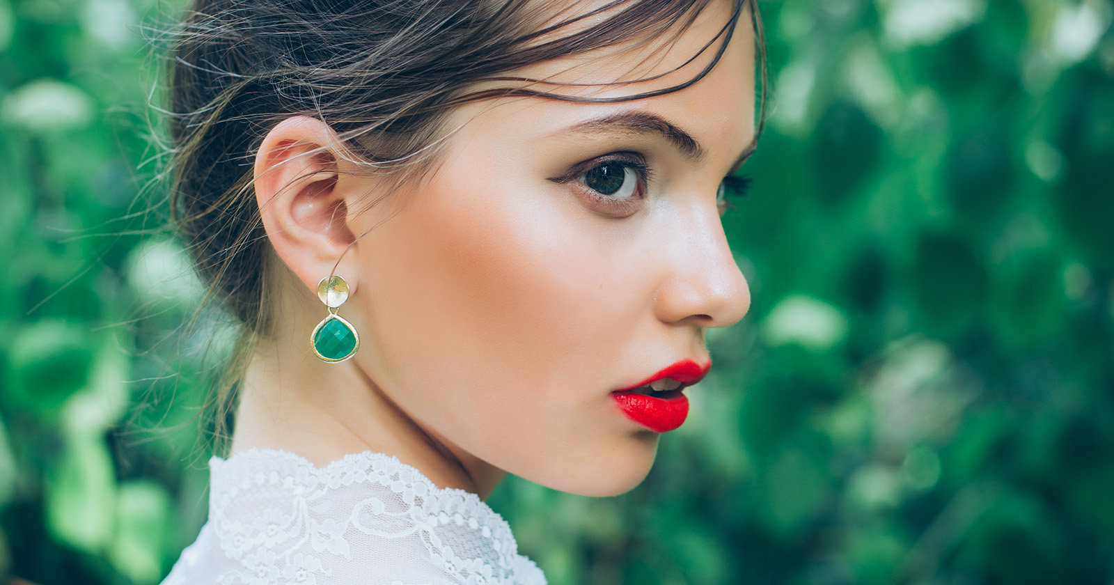 Red Lip Wedding Makeup 2025: Ideas, Expert Tips, and FAQs