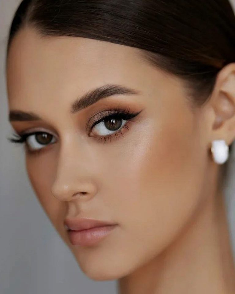 Romantic Wedding Makeup You Should See [2022 Guide + FAQs]