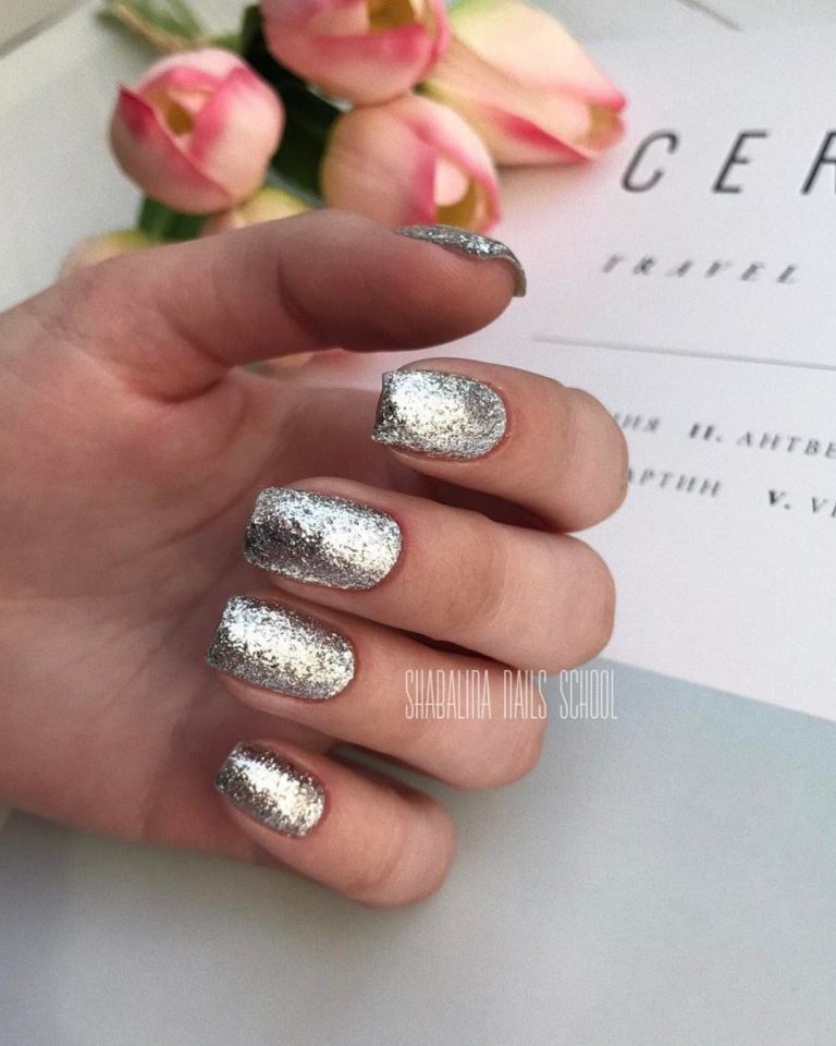 Silver Wedding Nails: 21 Ideas For The Perfect Bridal Look + FAQs