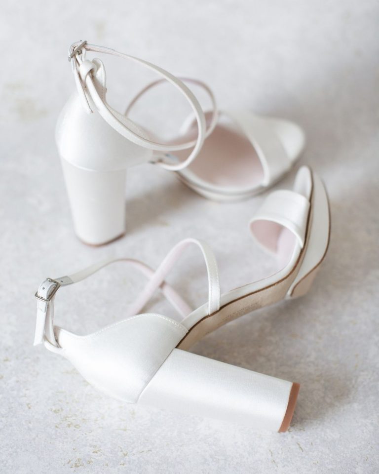 White Wedding Sandals: 23 Ideas For Every Type Of Wedding