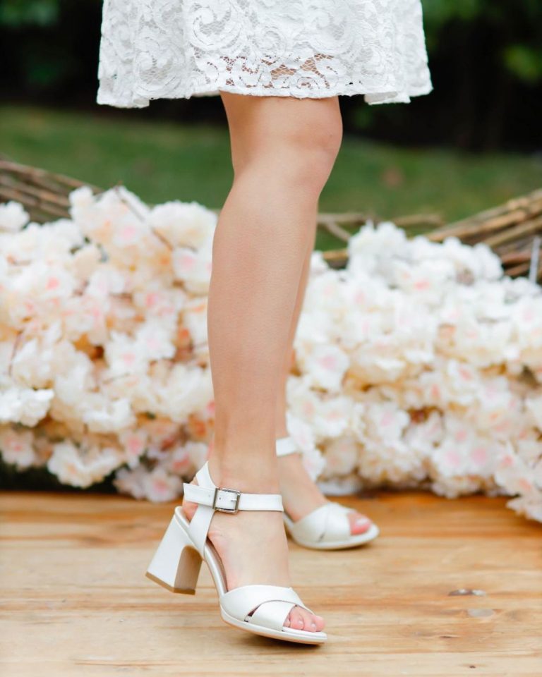 White Wedding Sandals: 23 Ideas For Every Type Of Wedding