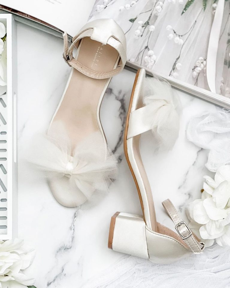 White Wedding Sandals: 23 Ideas For Every Type Of Wedding