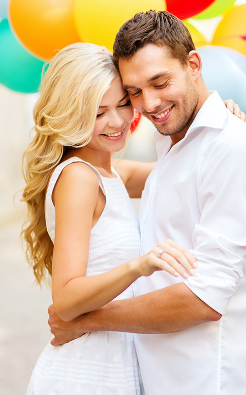 Engagement Photo Makeup Ideas [2022/23 Guide + FAQs]