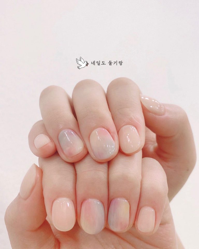 Vintage Wedding Nails Ideas [2023 Guide + FAQs]