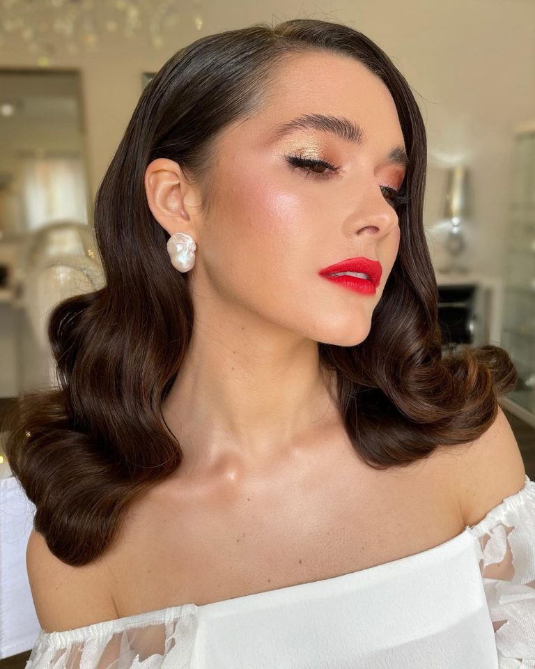 Wedding Makeup Looks For Brown Eyes [2022/23 Guide + FAQs]