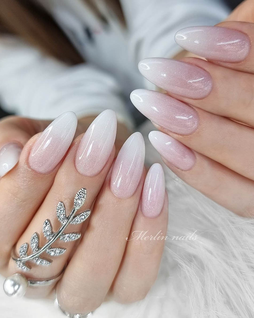 Wedding Nails With Glitter [2022/23 Guide + FAQs]