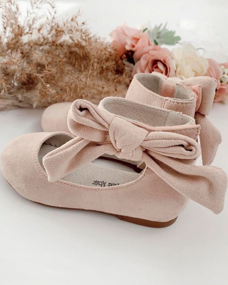 Flower Girl Accessories For Little Princesses - Trendy Head-To-Toe Ideas